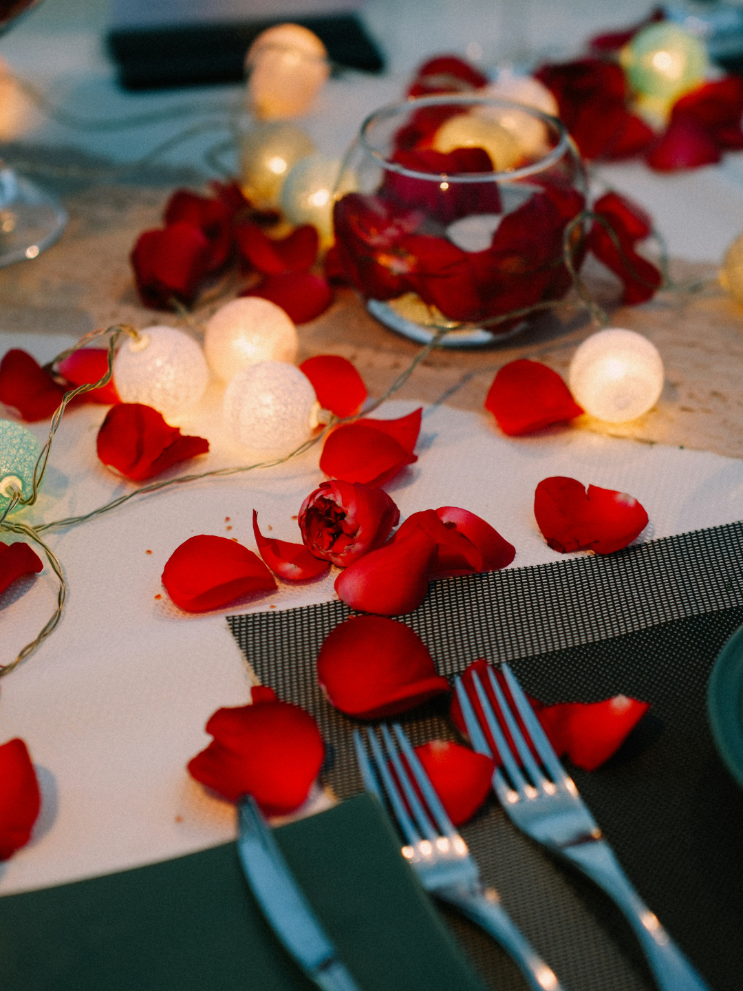 Love at First Bite: Easy Valentine’s Dinners Made Better With Garlic ...